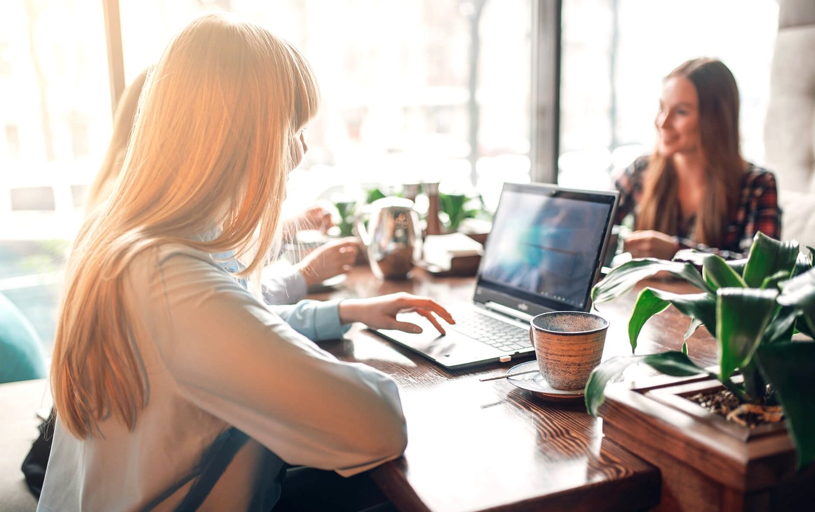 10 Best Freelance Platforms for College Students - Sutlej TV